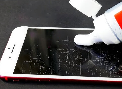 7 Easy Tips: How to Remove Scratches From Phone Screen – Beeasy